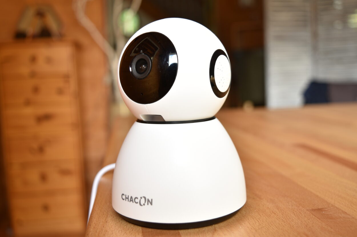 Chacon IPCAM RI03 : test de la caméra de surveillance connectée HD à 50€